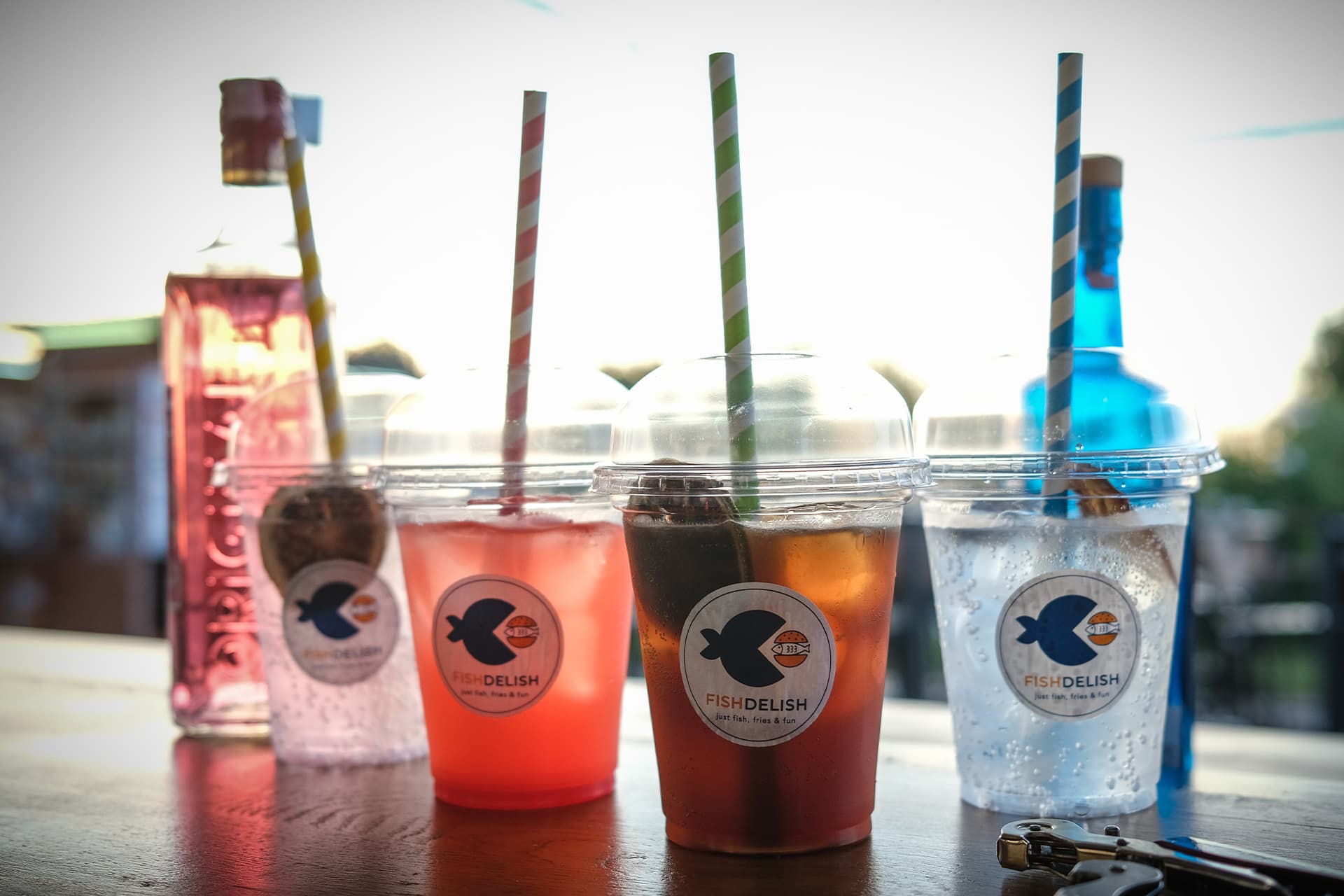 PIĆA I KOKTELI - Fish Delish